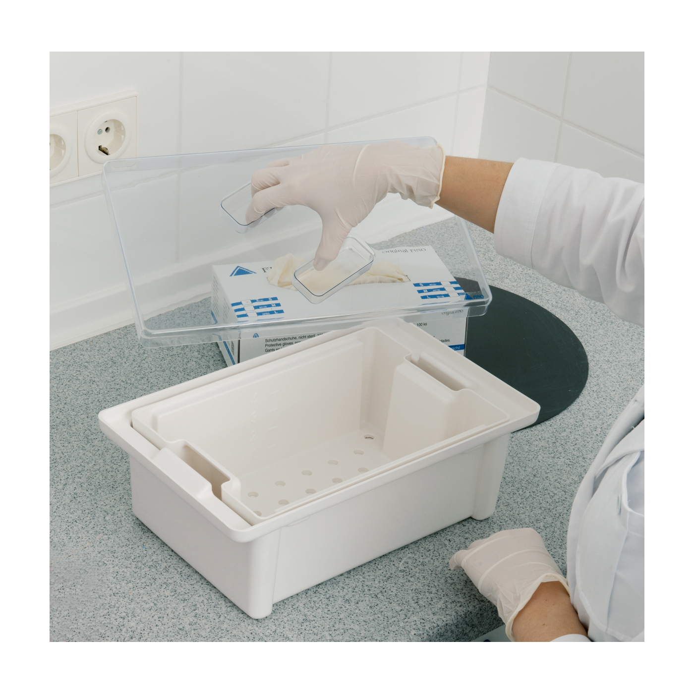 FINOSEPT Disinfection Trough, with Lid Transparent